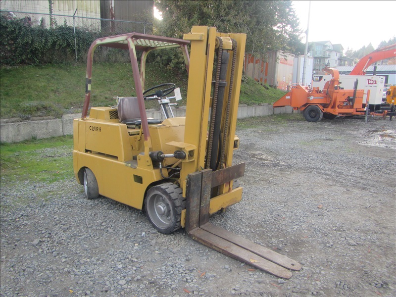 CLARK C60-8 | KENMORE HEAVY EQUIPMENT, CONTRACTORS EQUIPMENT & VEHICLES ...