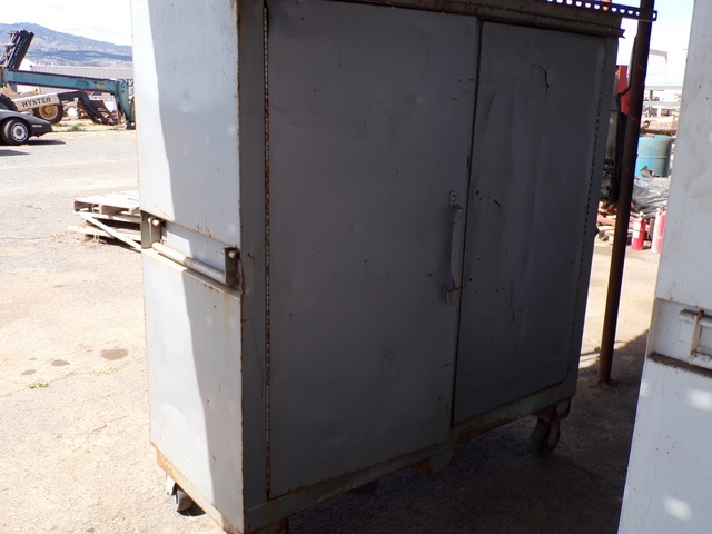 ASSORTED CONTRACTOR JOB BOXES | HAWAII - JS INTERNATIONAL INC. & OTHERS ...